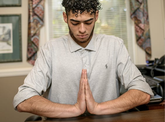 Jay Palacio: 11 handy stretches & exercises to do at your desk | LOCAL ...