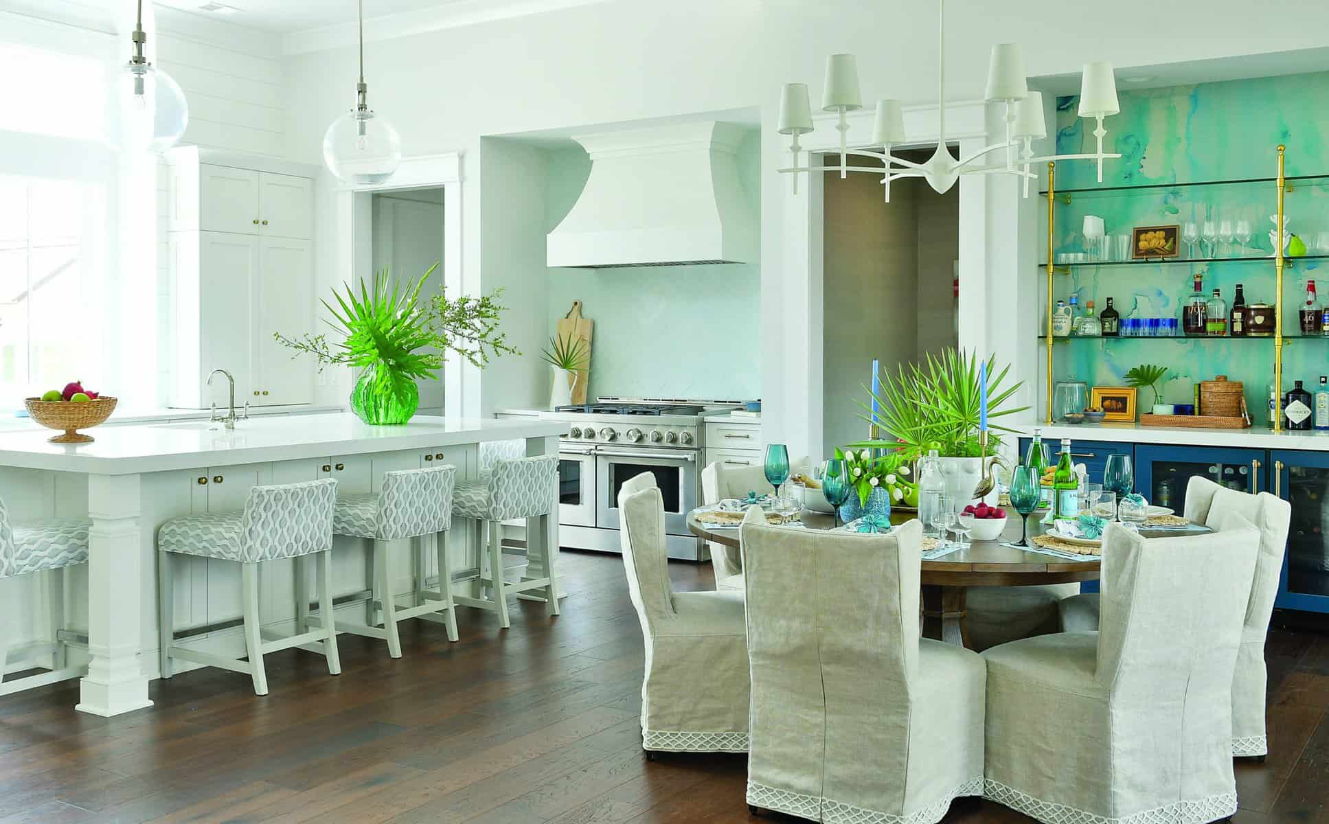 How to create the perfect wet bar ambiance | LOCAL Life SC | Hilton ...