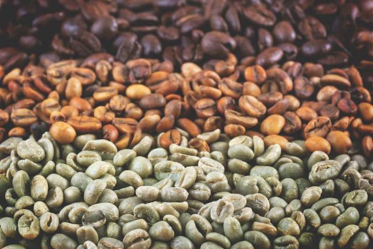 A coffee connoisseur's guide to different types of roasts | LOCAL Life ...