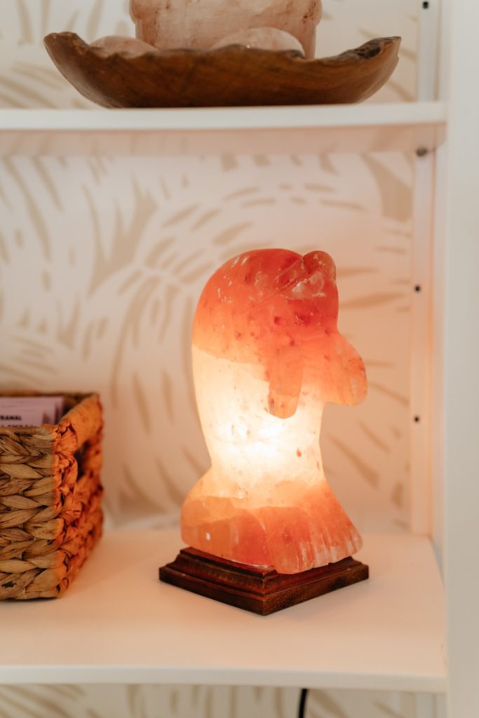 Salt Therapy Benefits: Halotherapy, Himalayan Salt Scrubs and ...